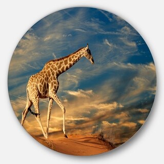 Designart 'Giraffe on Sand Dune' Animal Photography Large Disc Metal ...