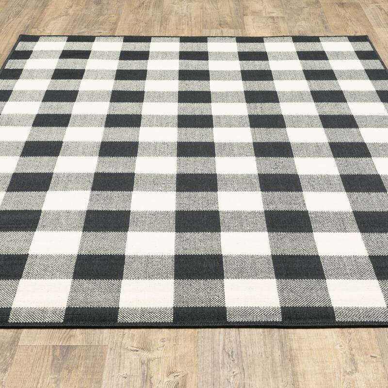 Style Haven Gingham Check Indoor/Outdoor Area Rug.. - On Sale ...