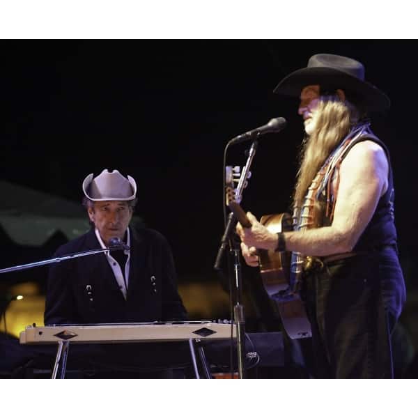 Bob Dylan and Willie Nelson performing in Fort Worth Texas Photo Print ...