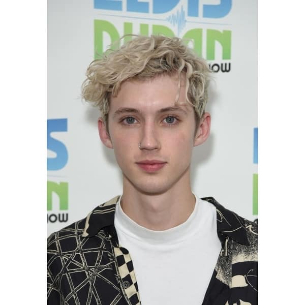 Troye Sivan Inside For Troye Sivan At Elvis Duran And The Morning Show ...