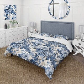 Designart "Blue Renaissance Roses Victorian Pattern I" Cottage Bedding ...