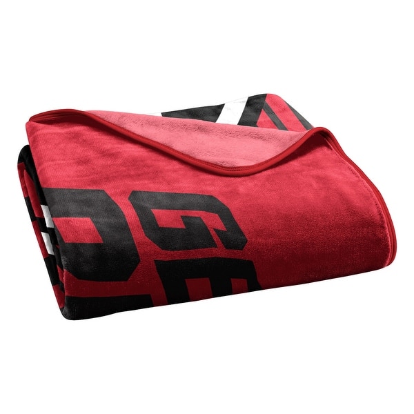 NCAA Georgia Bulldogs 60" x 80" Raschel Throw Blanket - Bed Bath ...