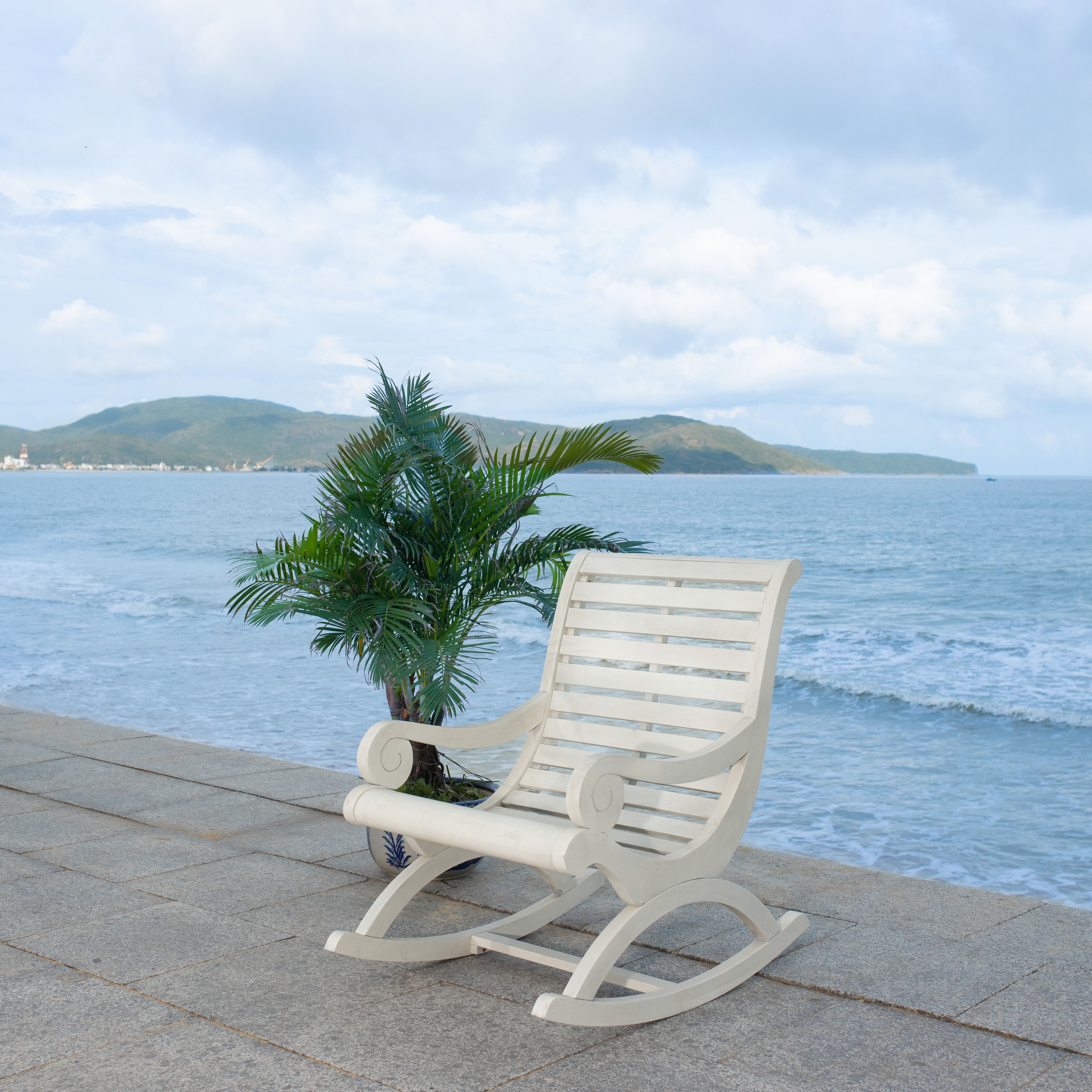 SAFAVIEH Outdoor Living Sonora Rocking Chair