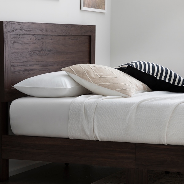 Brookside Leah Classic Wood Platform Bed Black Twin