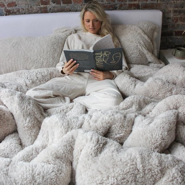 white teddy bear bedding