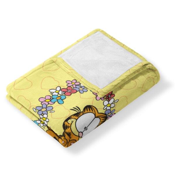 Nickelodeon Garfield Teddy Bear Silk Touch Throw - Bed Bath & Beyond ...