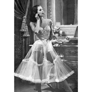 Cyd Charisse In Lingerie Photo Print (8 X 10) Item Dap15736 - Bed Bath & Beyond - 36747534