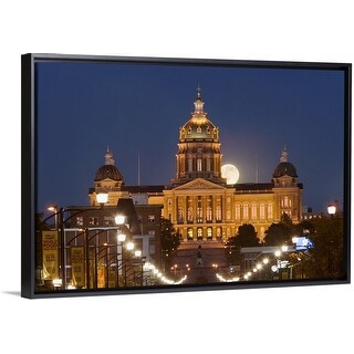 "Facade of a government building, Iowa State Capitol, Des Moines, Iowa ...
