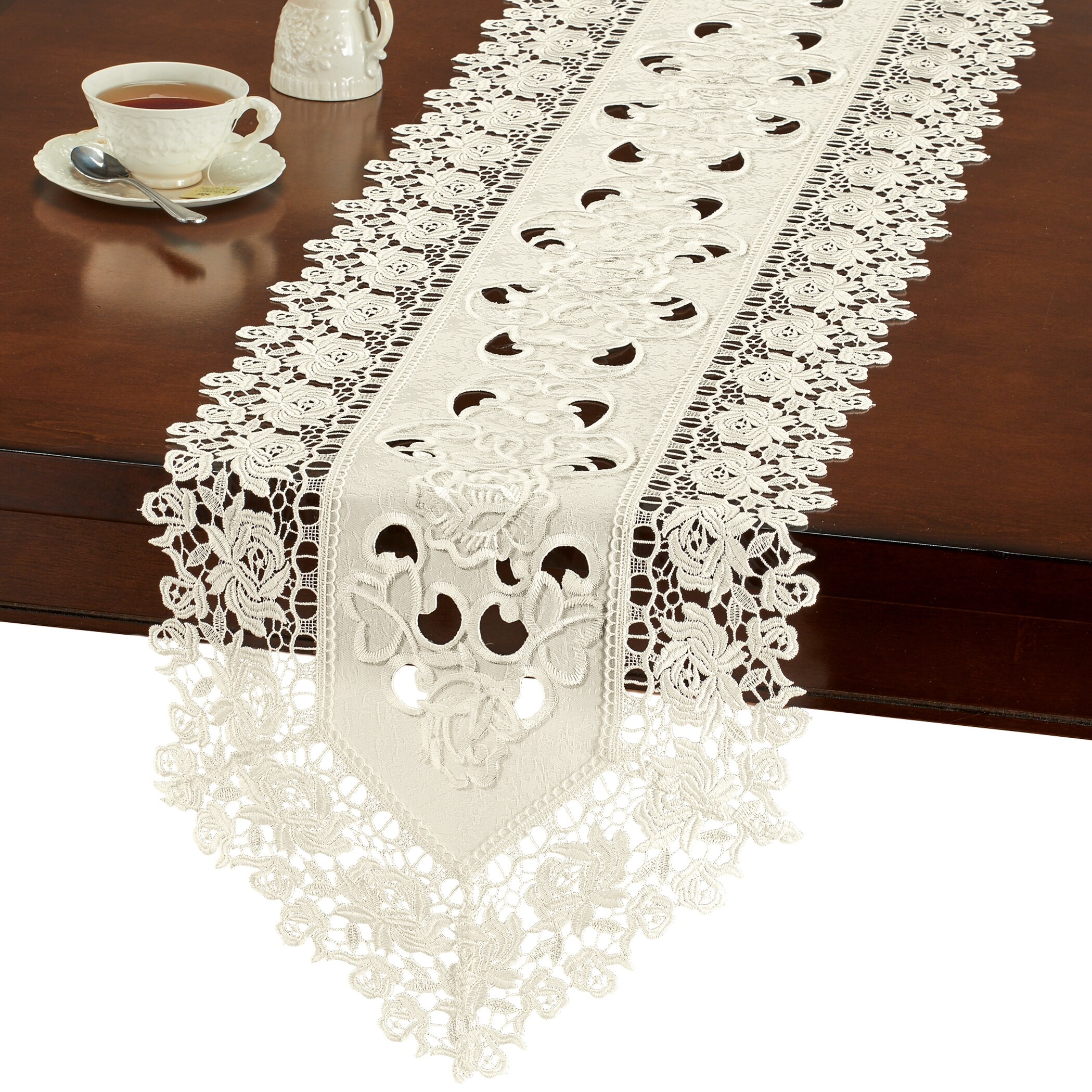cutwork lace border pattern