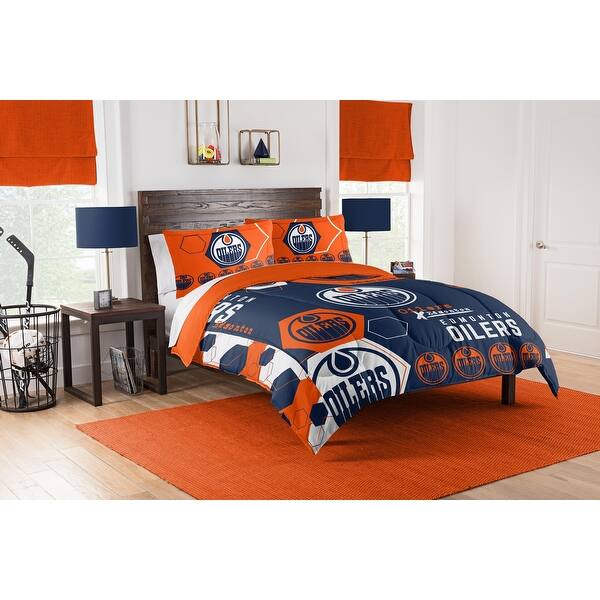 NHL 849 Oilers Hexagon F/Q Comforter Set - Bed Bath & Beyond - 34009851
