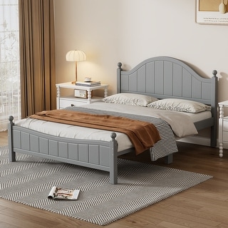 Traditional American Style Queen Platform Bed with Cube Columns - Bed ...