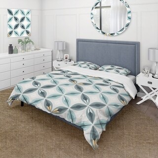 Designart "Subdued Symmetry" Grey Damask Bed Cover Set With 2 Shams ...