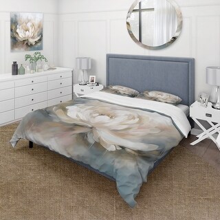Designart "White Lotus Floral Melodies" White Modern - Bedding Set With ...