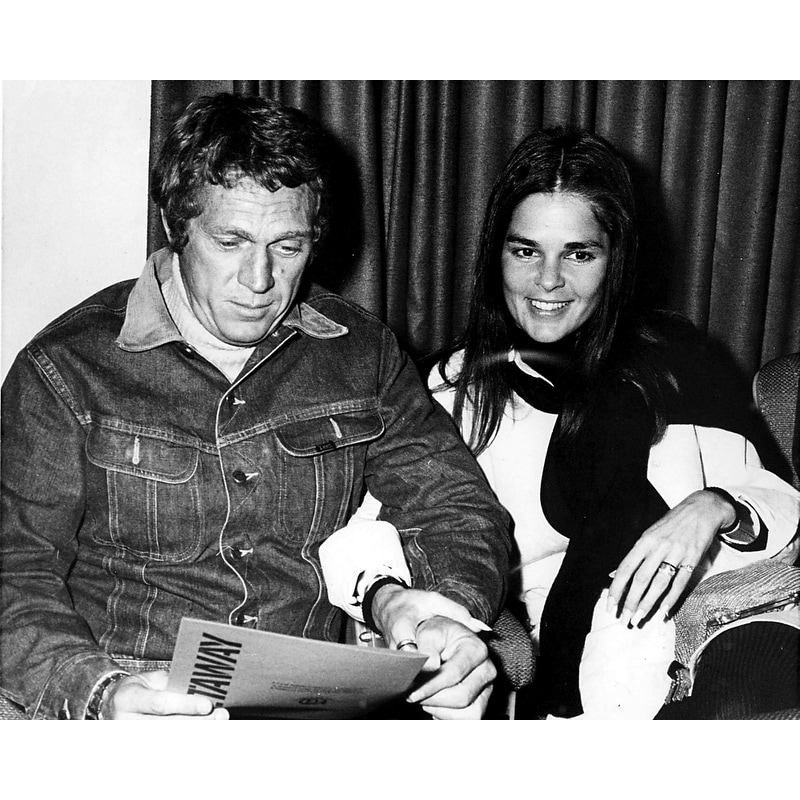 Steve Mcqueen And Ali Macgraw Photo Print Overstock 25468218