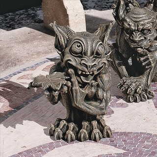 gargoyle carving