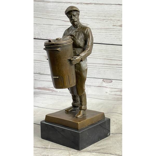 construction worker sculpture