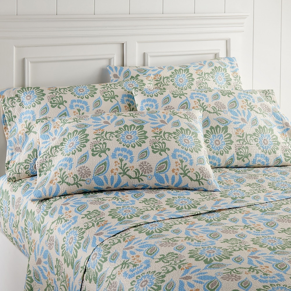 off white patterned sheets