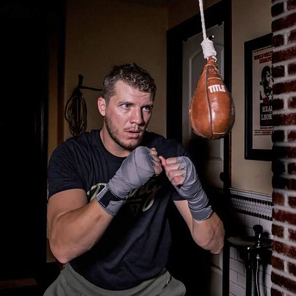 Title Boxing Cus D'Amato Genuine Leather Slipping Bag - Bed Bath ...