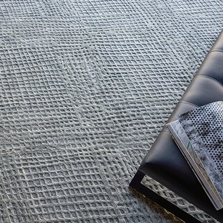 EXQUISITE RUGS Crescendo Hand-loomed Bamboo Silk Silver Area Rug. - Bed ...