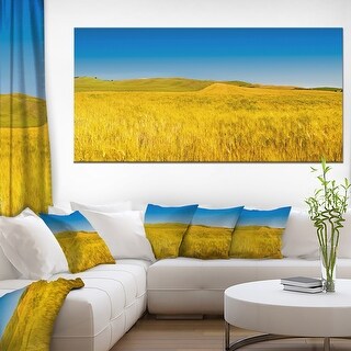 Designart "Tuscany Whet Field on Sunny Day" Landscape Artwork Canvas ...