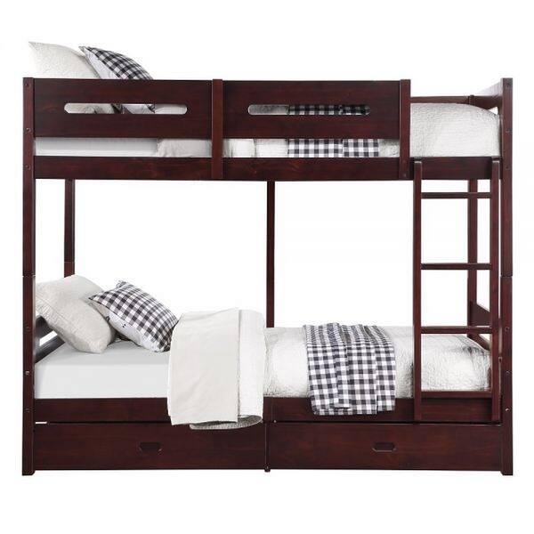 different facing bunk beds