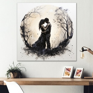 Designart "Romantic Timeless Embrace I" Romantic Wall Art Living Room ...