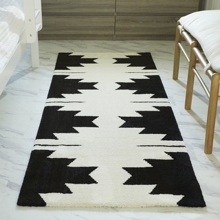 Nicholas Southwestern Area Rug - On Sale - Bed Bath & Beyond - 30036241