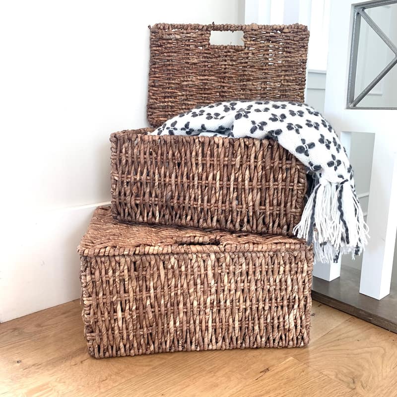 Woven Grass Rectangular Lidded Storage Baskets (Set of 2) - Overstock ...
