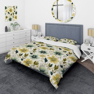 Designart "Green And White Ferns Sereny II" White Cottage Bedding Cover ...