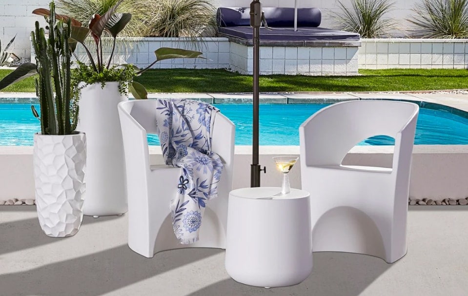 Pool Deck Decorating Ideas - Bed Bath & Beyond